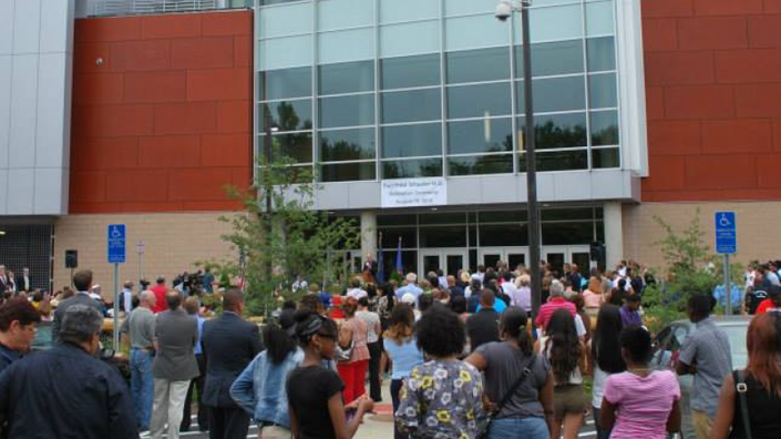 Petition · Petition to Protect Fairchild Wheeler Campus-Petición para ...