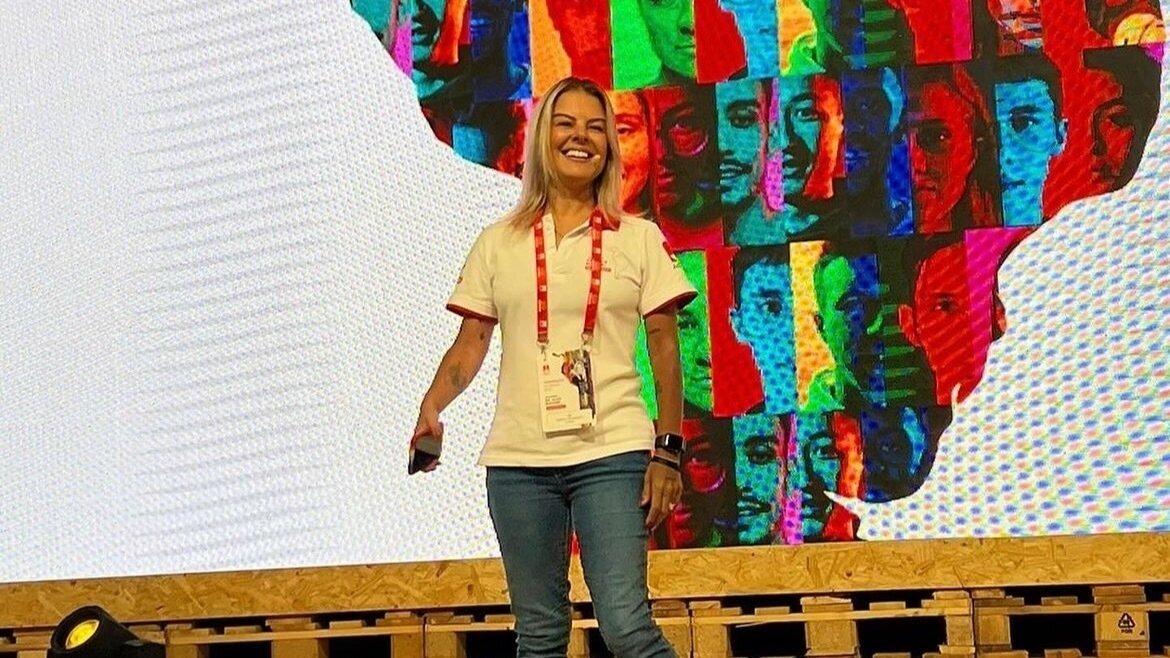 Abaixo-assinado · Retorno de Camille Fadda como Gerente de Treinamento ...