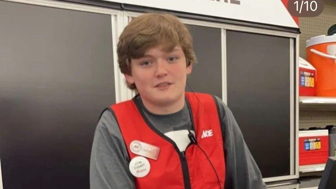 Petition · Protest for Edward Patrick Lennox to Change his pfp · Change.org