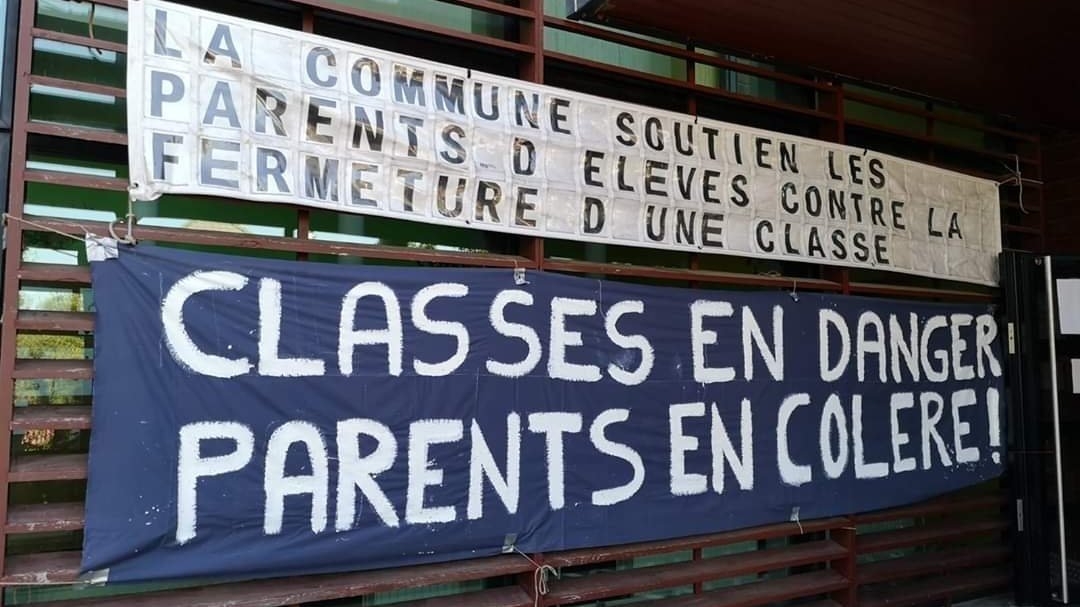 Pétition · Non A La Fermeture De Notre Classe ·