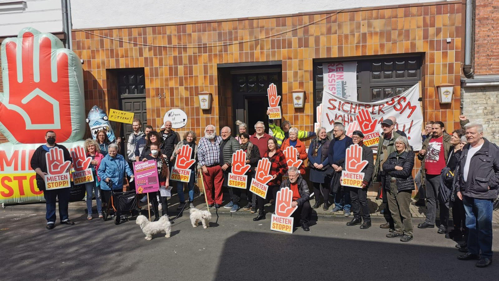 Petition · Keine Verdrängung v. Mieterinnen und Mietern der Wallstr ...