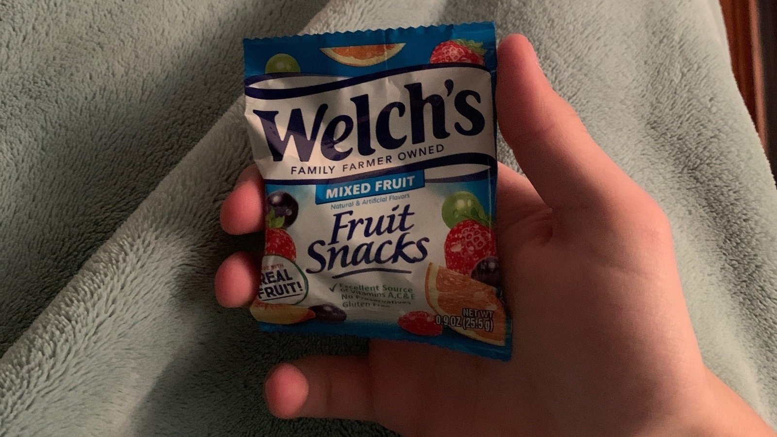 Petition · Make standard fruit snack packs larger - United States ...