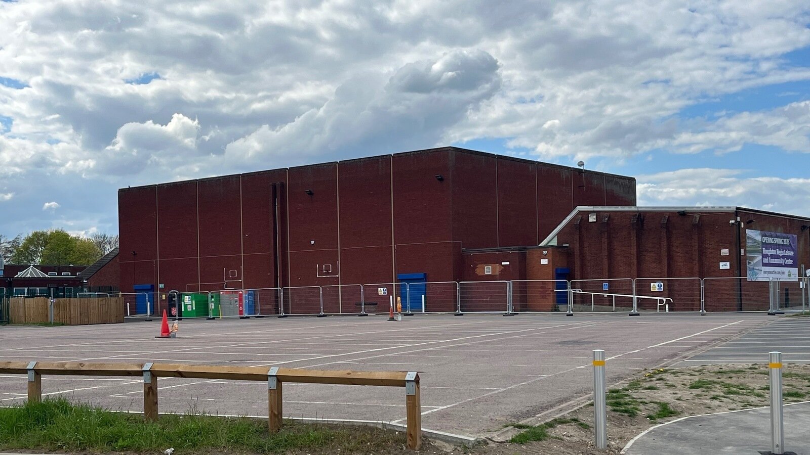 Petition · Reverse the Decision to Demolish Houghton Regis Sports Hall ...