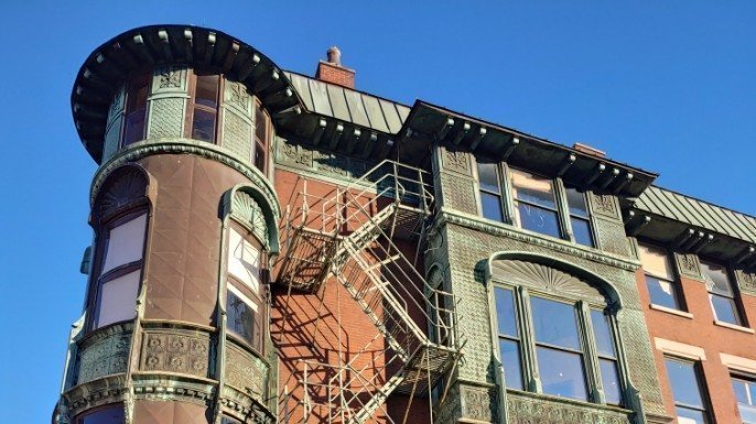Petition · Save La Luce’s Lake Street Schlitz Tied House! - United ...