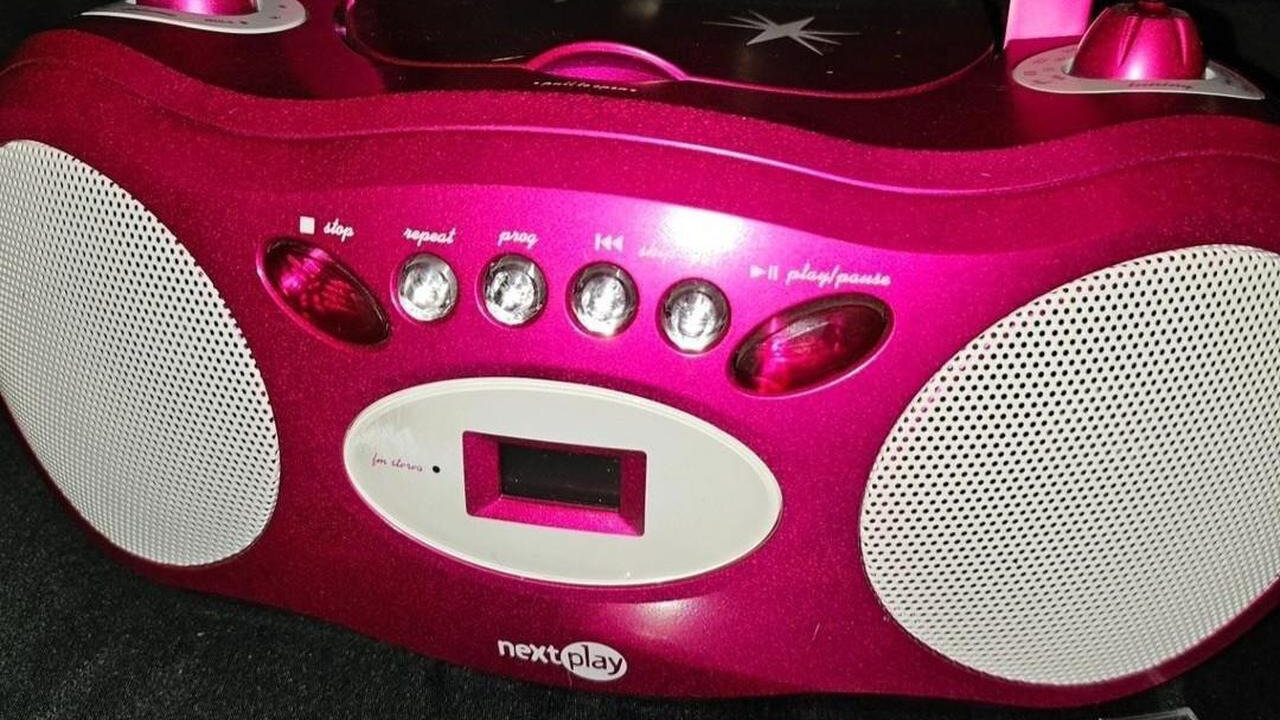 Petition · Bring Back NextPlay Glitz and Glitter Boombox - NP400GB [EKT ...